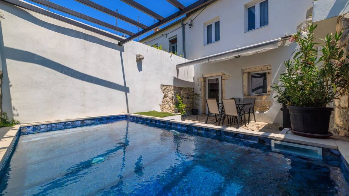 90 M² House ∙ 2 Bedrooms ∙ 6 Guests - Selce
