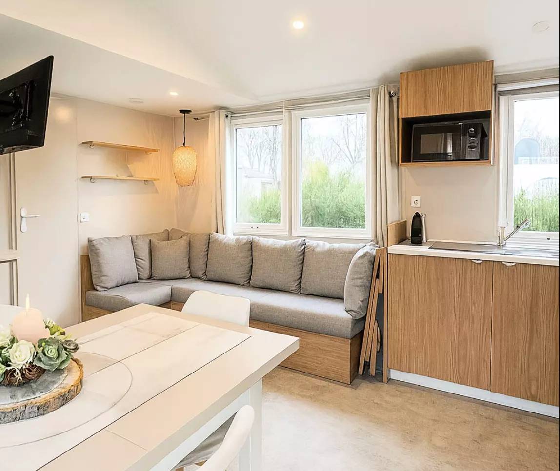 150 M² Caravan ∙ 3 Bedrooms ∙ 6 Guests - Belgium
