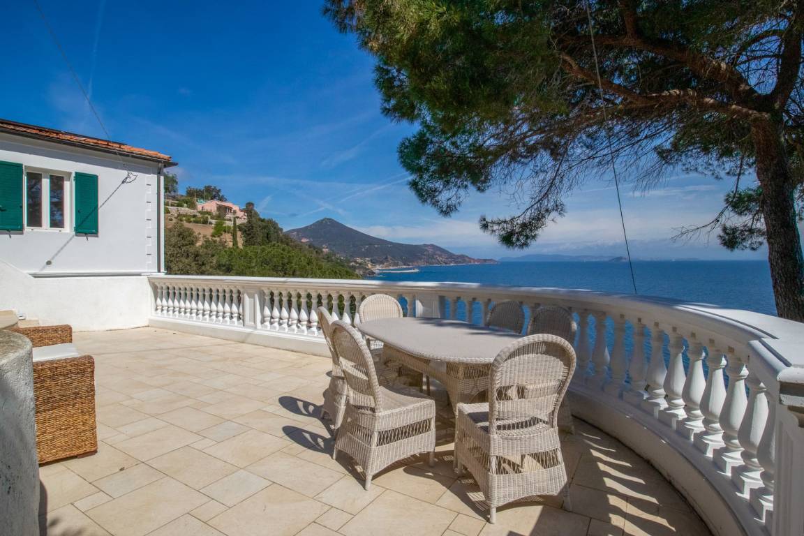 90 M² House ∙ 1 Bedroom ∙ 6 Guests - Elba