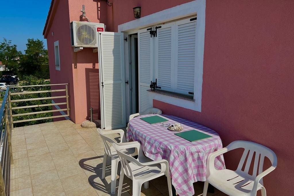 42 M² Apartment ∙ 1 Bedroom ∙ 4 Guests - Rab
