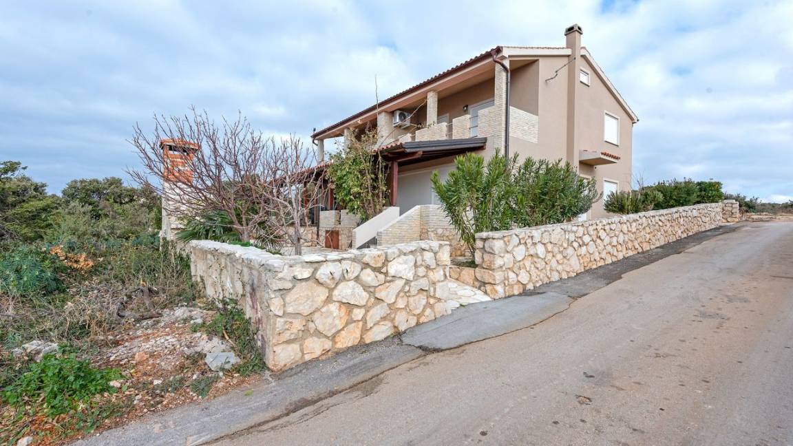 120 M² Huis ∙ 4 Slaapkamers ∙ 7 Gasten - Pag