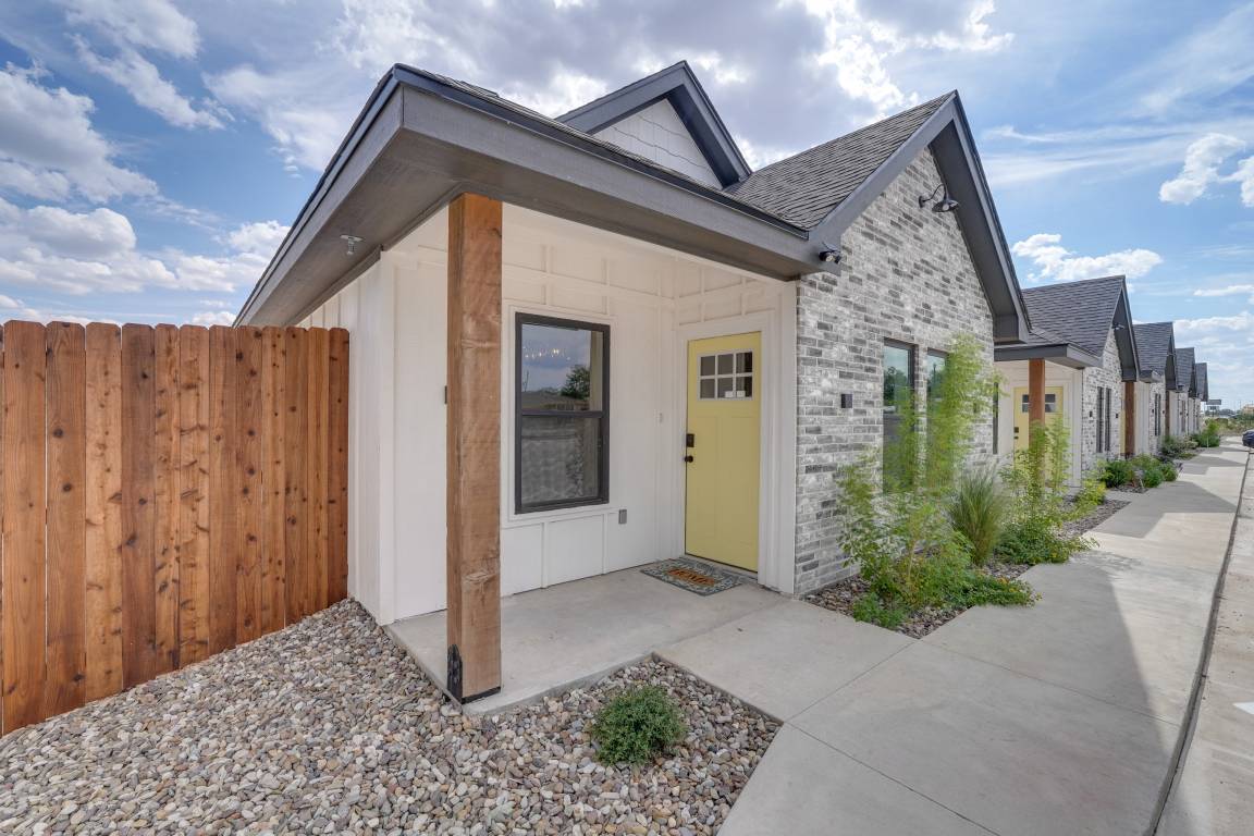 88 M² House ∙ 2 Bedrooms ∙ 6 Guests - San Angelo, TX