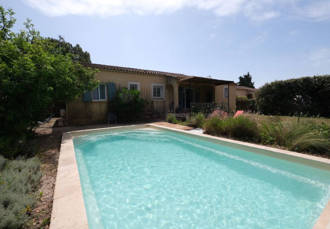 80 M² Maison De Vacances ∙ 2 Chambres ∙ 4 Personnes - Saint-Martin-de-Crau