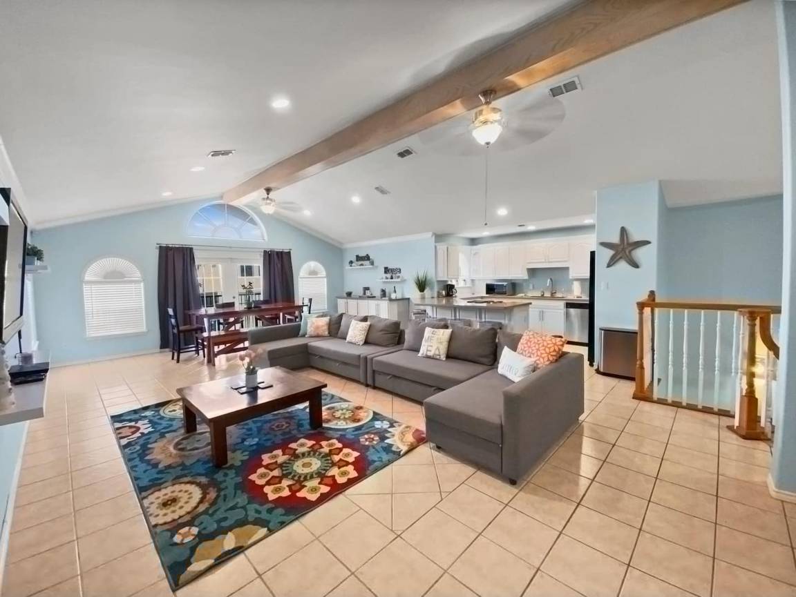 213 M² Apartment ∙ 3 Bedrooms ∙ 16 Guests - South Padre Island