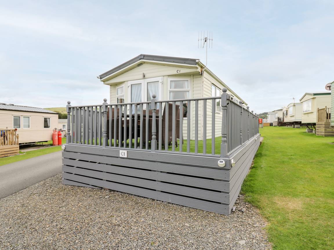 Cottage ∙ 3 Bedrooms ∙ 6 Guests - Borth
