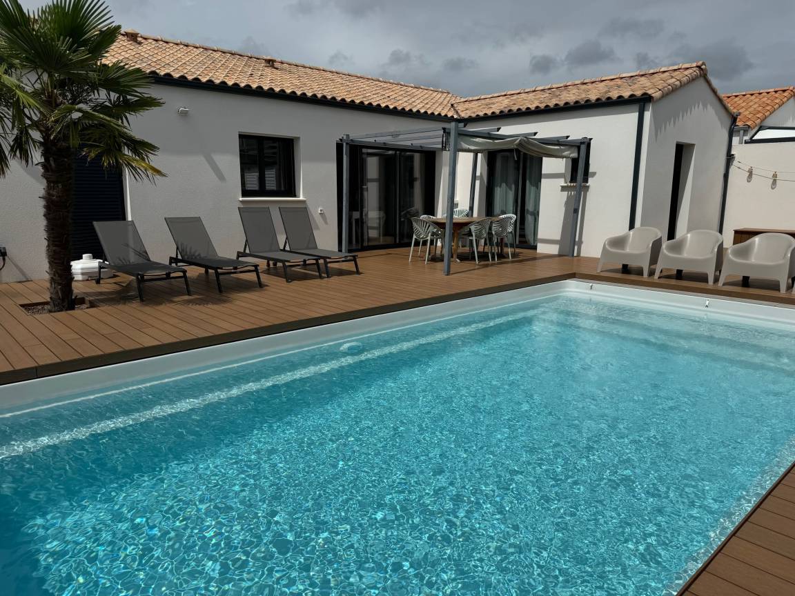 House ∙ 3 Bedrooms ∙ 8 Guests - Angles