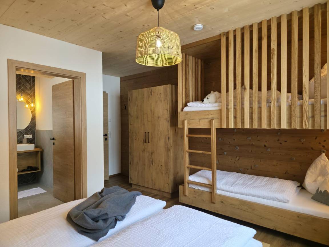 70 M² Apartment ∙ 2 Bedrooms ∙ 8 Guests - Flachauwinkl