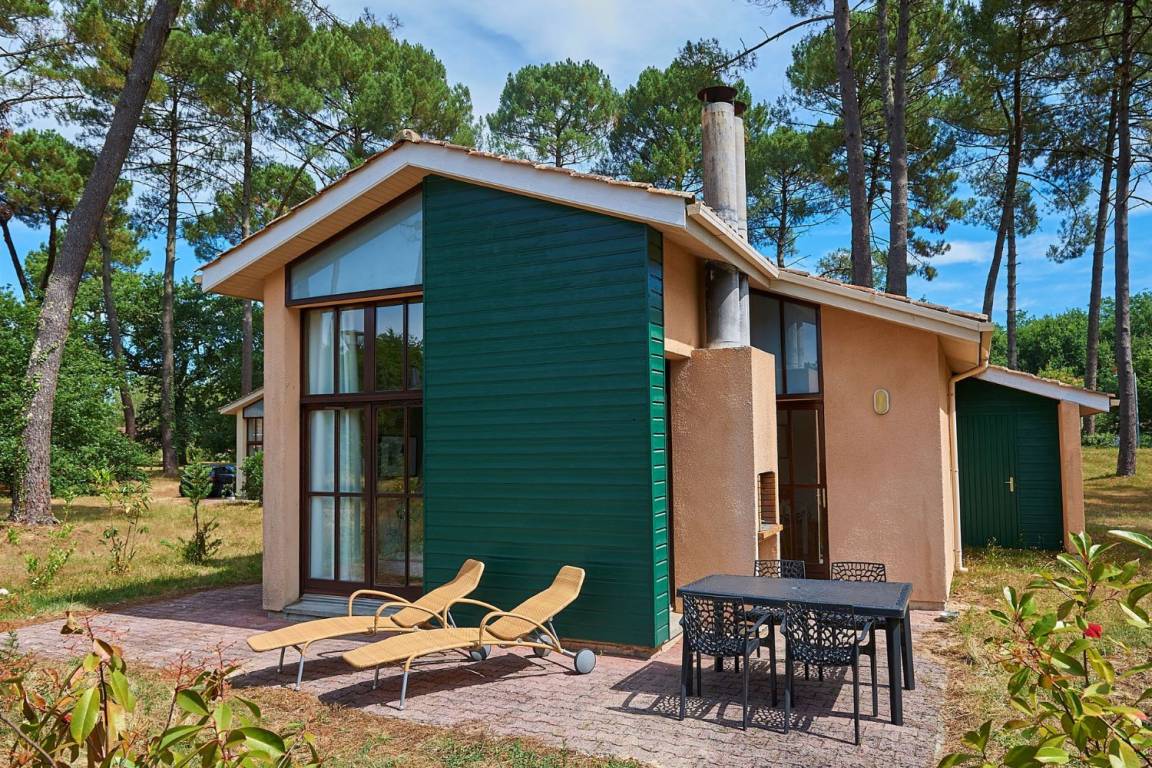 80 M² Chalet ∙ 2 Habitaciones ∙ 4 Huéspedes - Salles