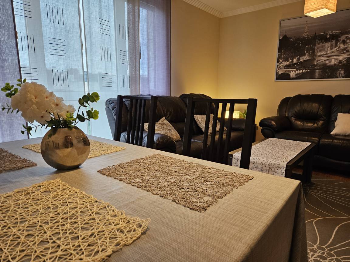 73 M² Apartamento ∙ 2 Habitaciones ∙ 4 Huéspedes - Solares