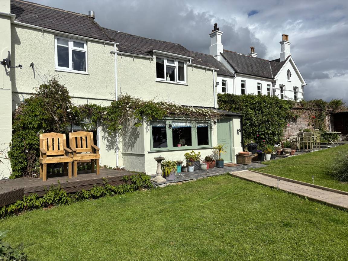 85 M² Cottage ∙ 2 Bedrooms ∙ 4 Guests - North Wales