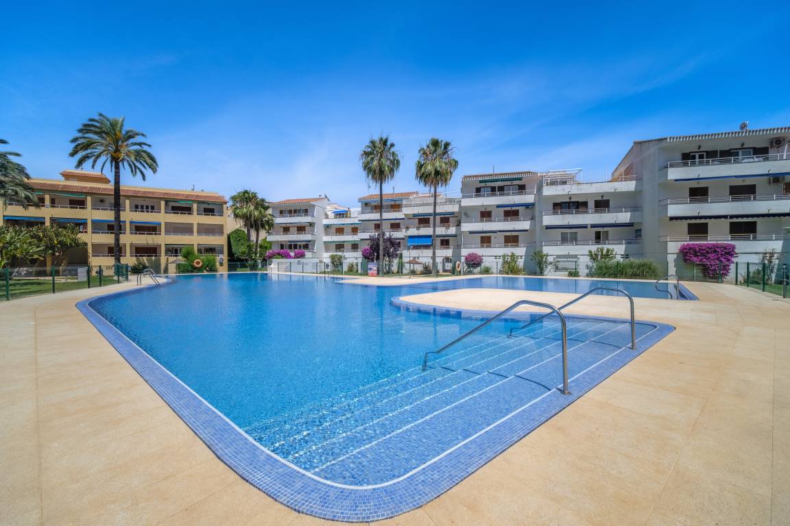 98 M² Apartamento ∙ 2 Habitaciones ∙ 5 Huéspedes - Jávea
