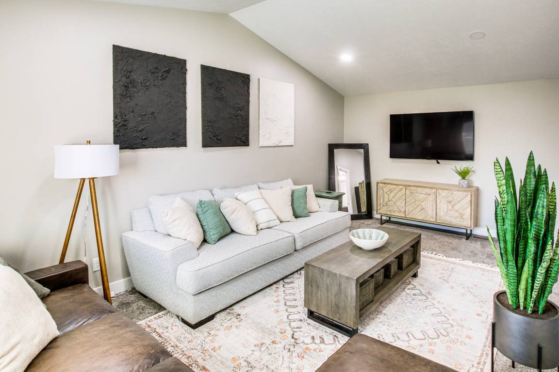 217 M² House ∙ 4 Bedrooms ∙ 12 Guests - Logan, UT