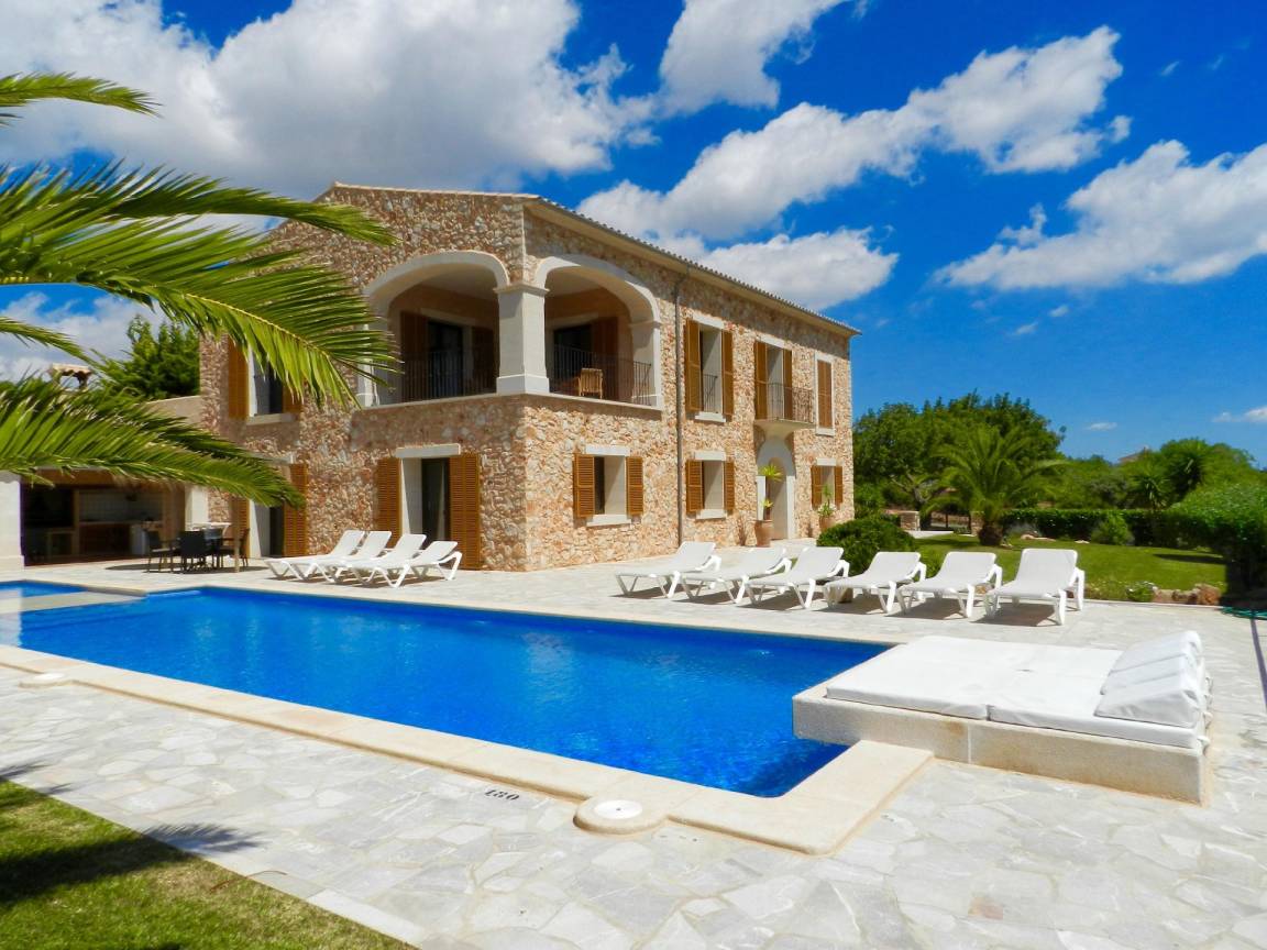 420 M² Ferienhaus ∙ 6 Schlafzimmer ∙ 12 Gäste - Cala Figuera