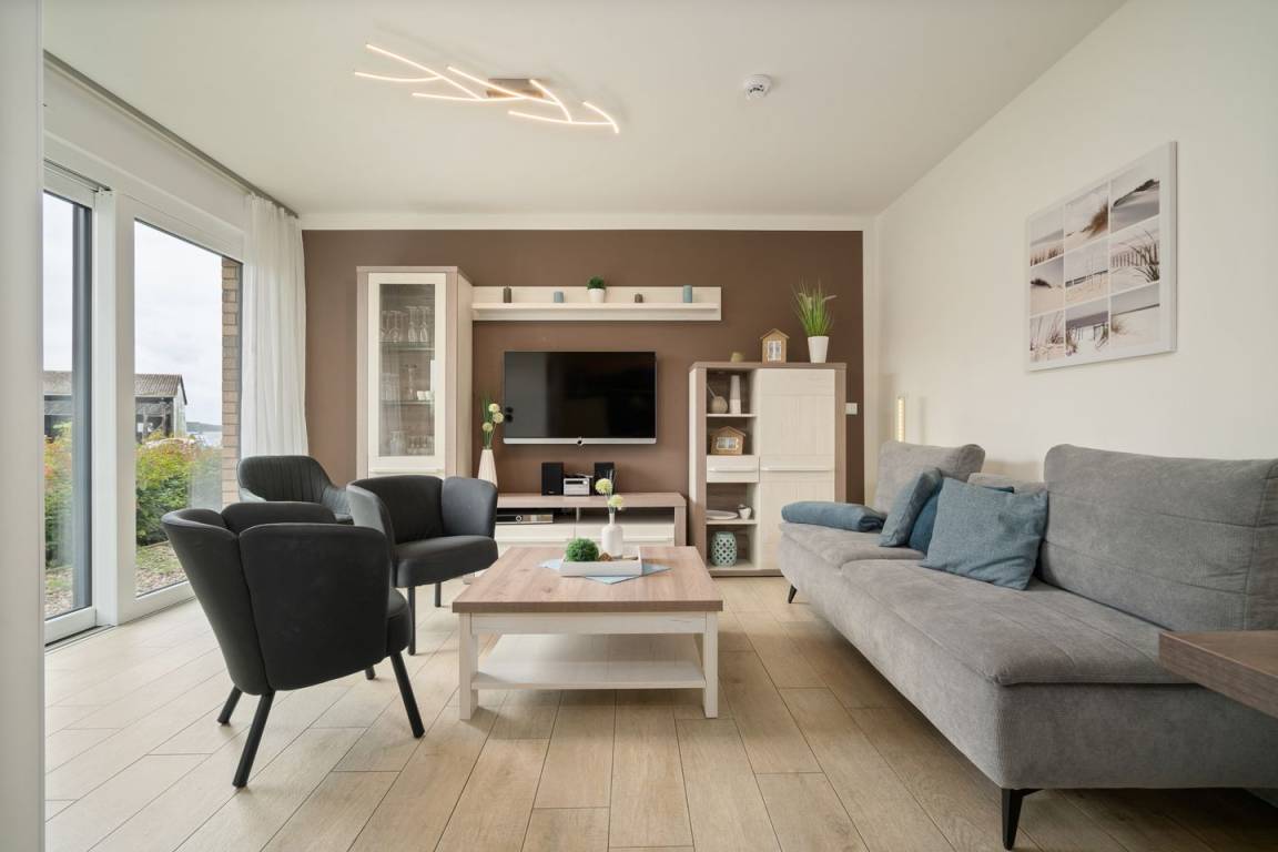 77 M² Ferienwohnung ∙ 2 Schlafzimmer ∙ 6 Gäste - Waren (Müritz)