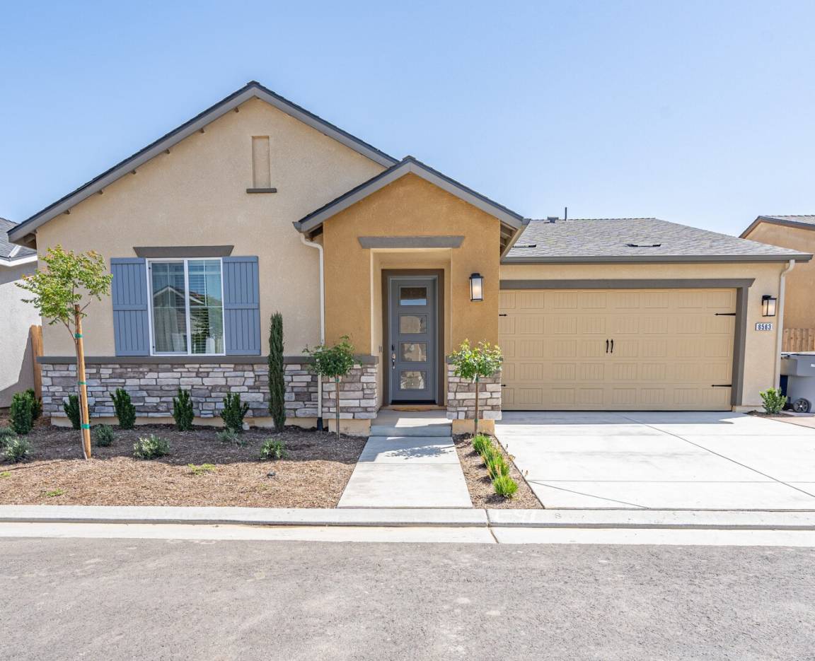 167 M² House ∙ 4 Bedrooms ∙ 1 Guest - Fresno, CA