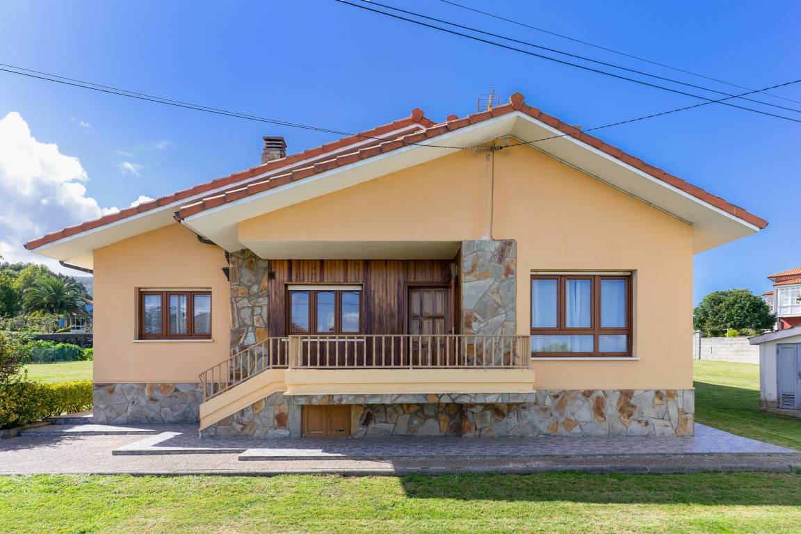 175 M² House ∙ 4 Bedrooms ∙ 8 Guests - Muros de Nalón