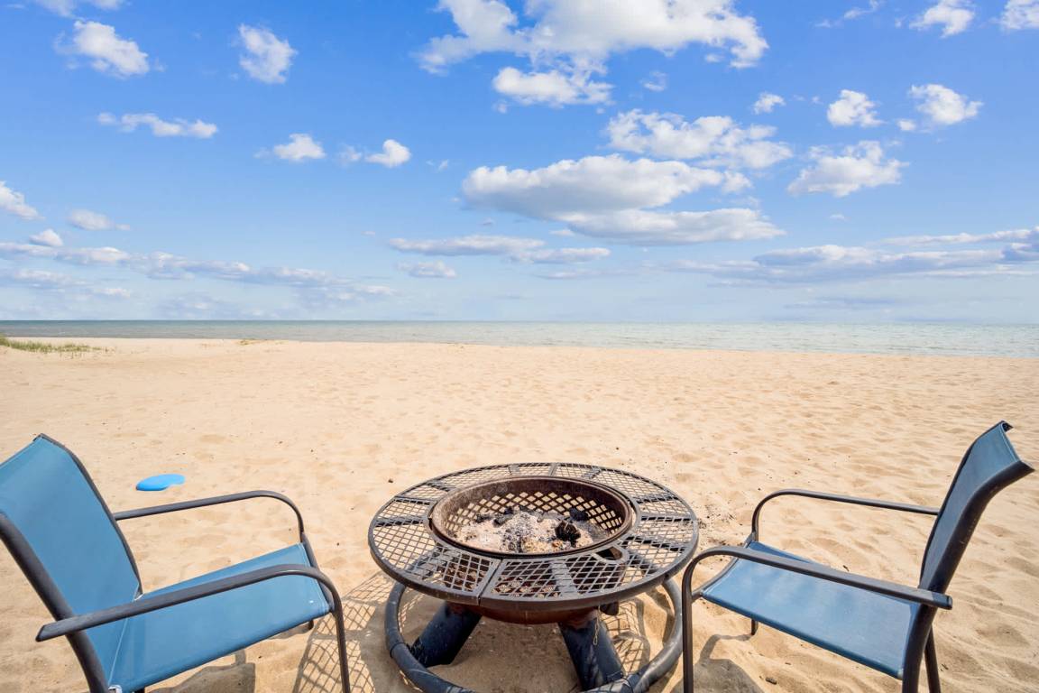 60 M² Cabin ∙ 2 Bedrooms ∙ 4 Guests - Oscoda, MI