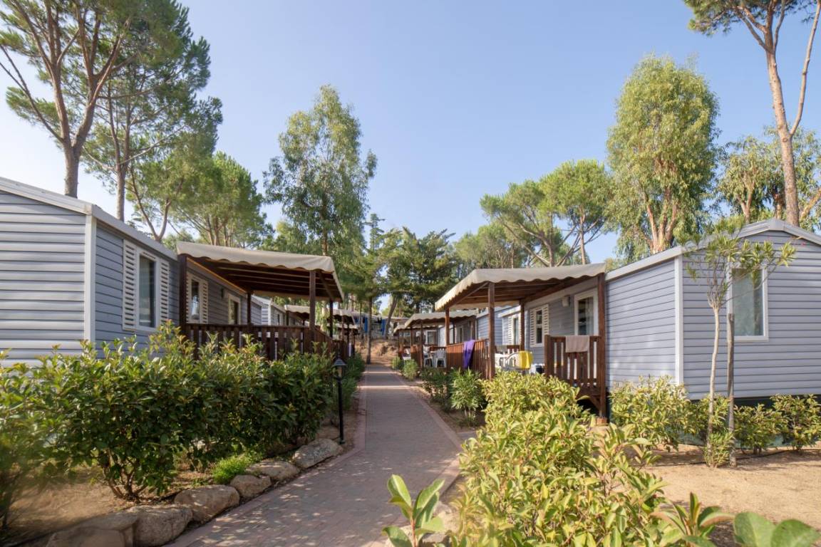 32 M² Huis ∙ 3 Slaapkamers ∙ 6 Gasten - Arzachena