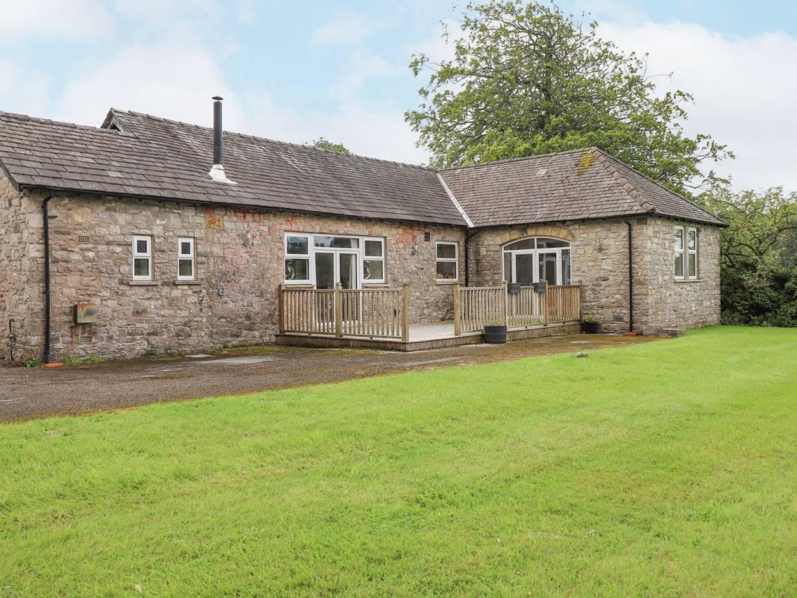 Cottage ∙ 5 Bedrooms ∙ 10 Guests - Arnside