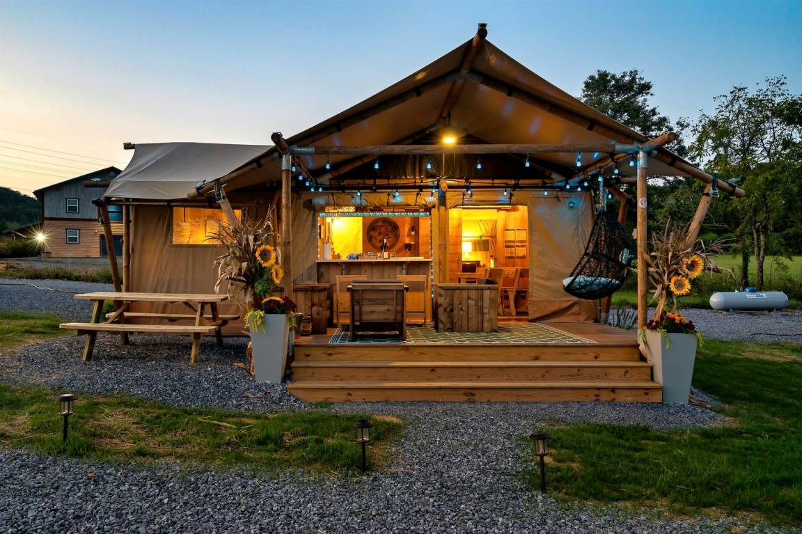Camping ∙ 2 Chambres ∙ 5 Personnes - Pigeon Forge, TN