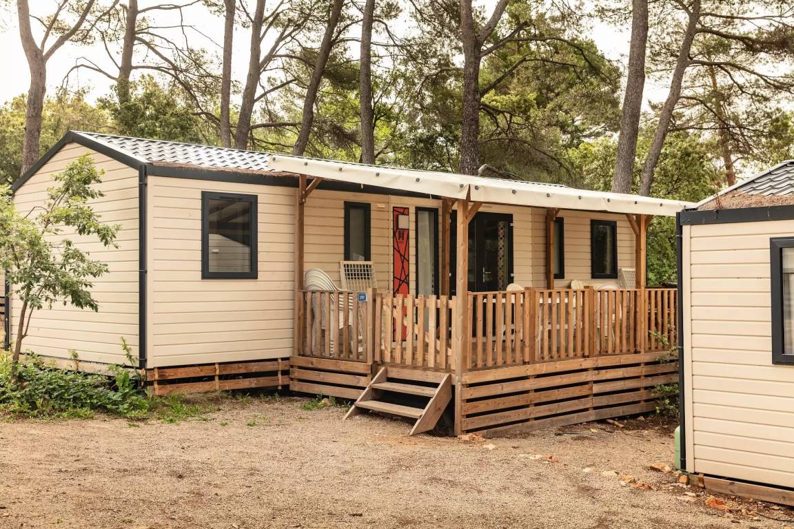 40 M² Mobil-home ∙ 4 Chambres ∙ 8 Personnes - Quinson