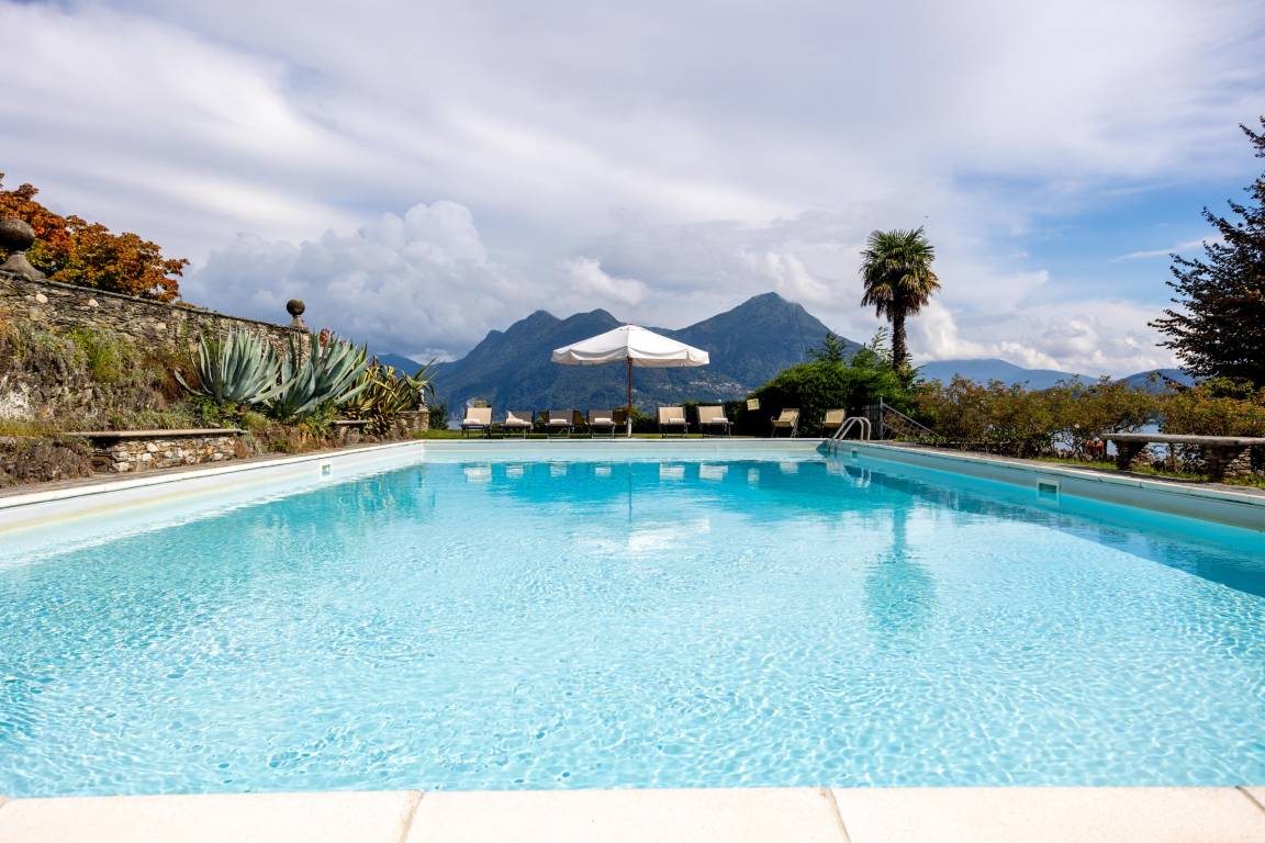 600 M² Villa ∙ 9 Chambres ∙ 18 Personnes - Stresa
