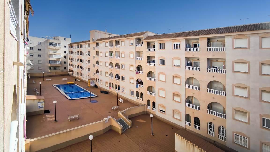 65 M² Ferienwohnung ∙ 2 Schlafzimmer ∙ 5 Gäste - Torrevieja