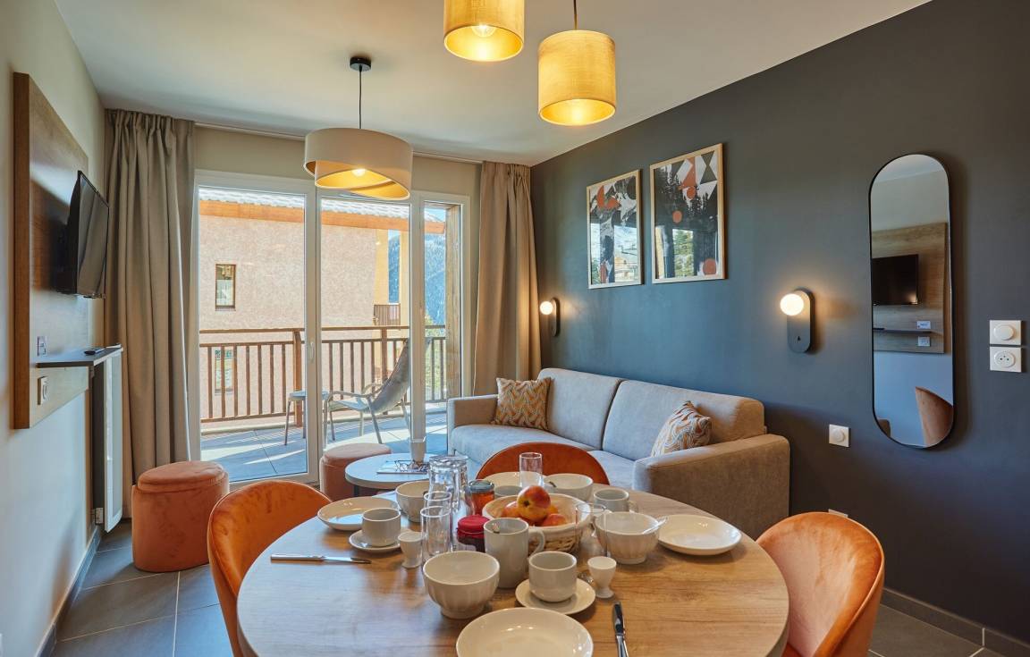 57 M² Apartament ∙ 3 Sypialnie ∙ 8 Gości - Auron