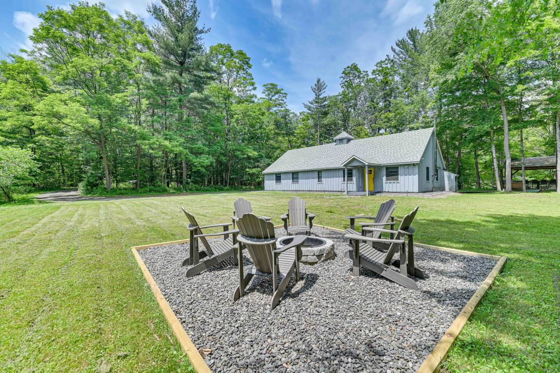 185 M² House ∙ 3 Bedrooms ∙ 8 Guests - Zoom Flume Water Park, East Durham