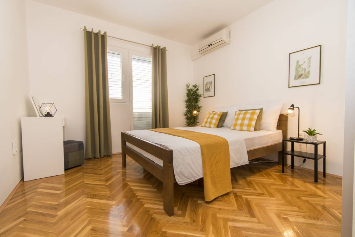 60 M² Apartment ∙ 2 Bedrooms ∙ 4 Guests - Jezera