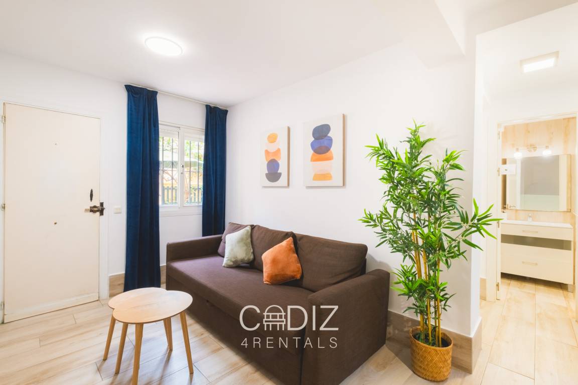 37 M² Apartment ∙ 1 Bedroom ∙ 4 Guests - Cádiz
