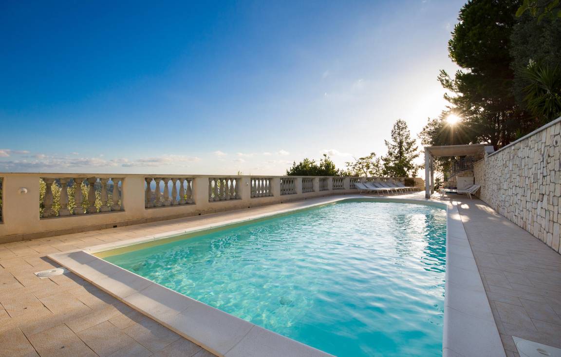 160 M² Apartment ∙ 3 Bedrooms ∙ 8 Guests - Calabria
