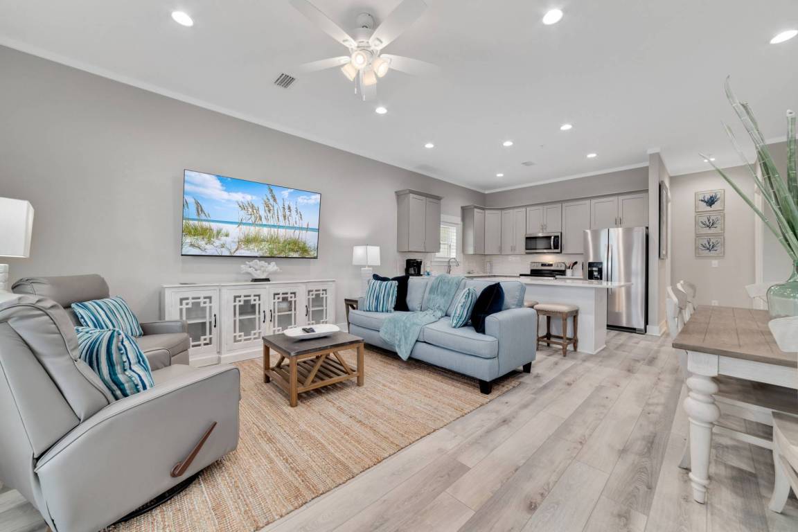 House ∙ 4 Bedrooms ∙ 14 Guests - Gulf Shores, AL