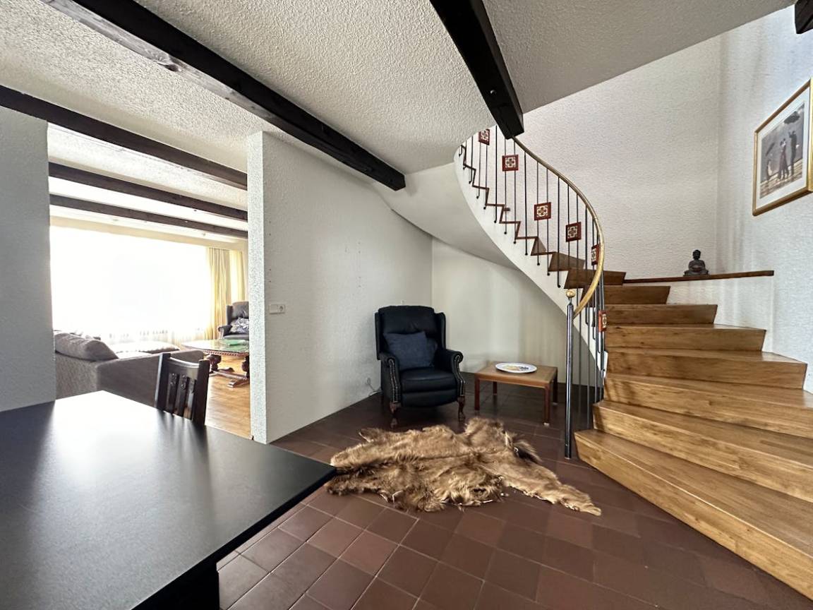 240 M² Casa ∙ 5 Habitaciones ∙ 1 Huésped - Islandia