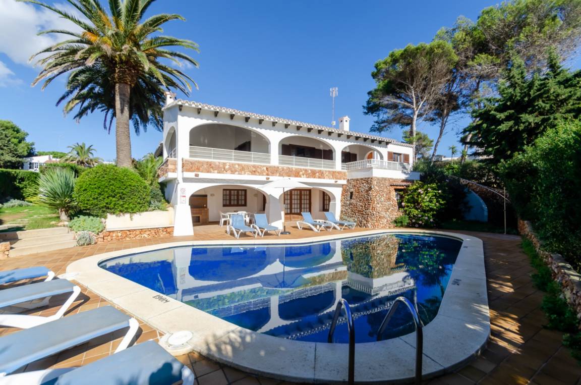 300 M² Villa ∙ 4 Chambres ∙ 8 Personnes - Binibeca