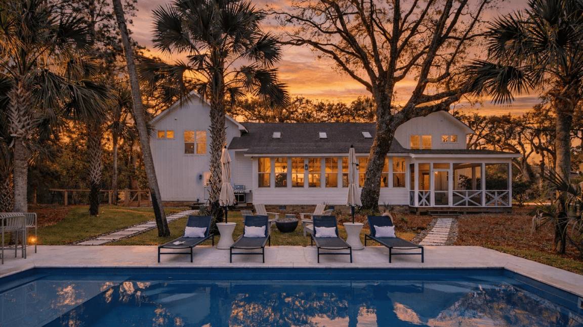 310 M² House ∙ 5 Bedrooms ∙ 12 Guests - Isle of Palms, SC