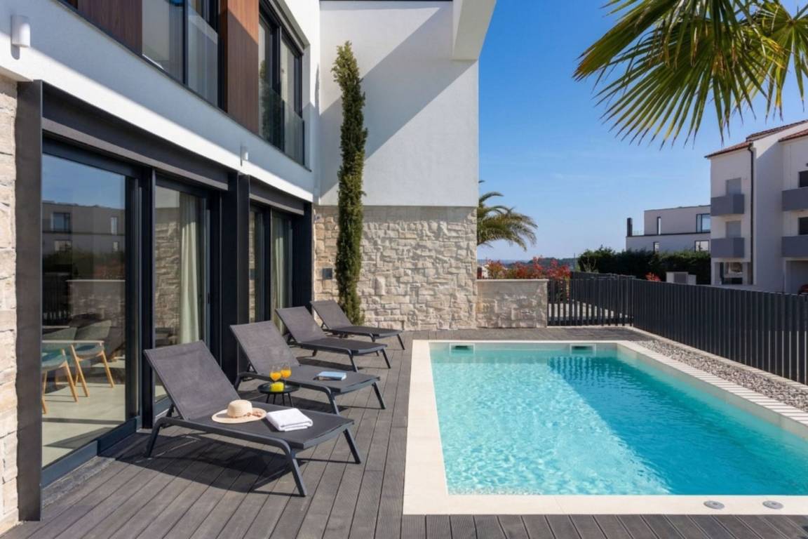 137 M² Villa ∙ 3 Chambres ∙ 6 Personnes - Premantura