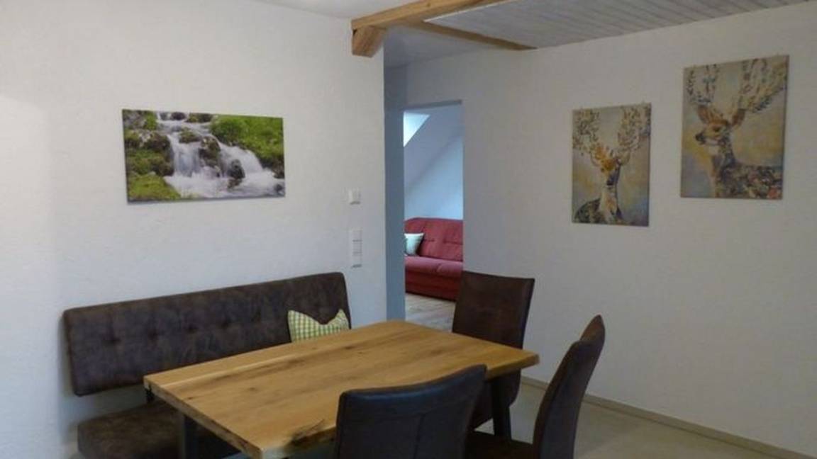 57 M² Ferienwohnung ∙ 2 Schlafzimmer ∙ 5 Gäste - Markdorf
