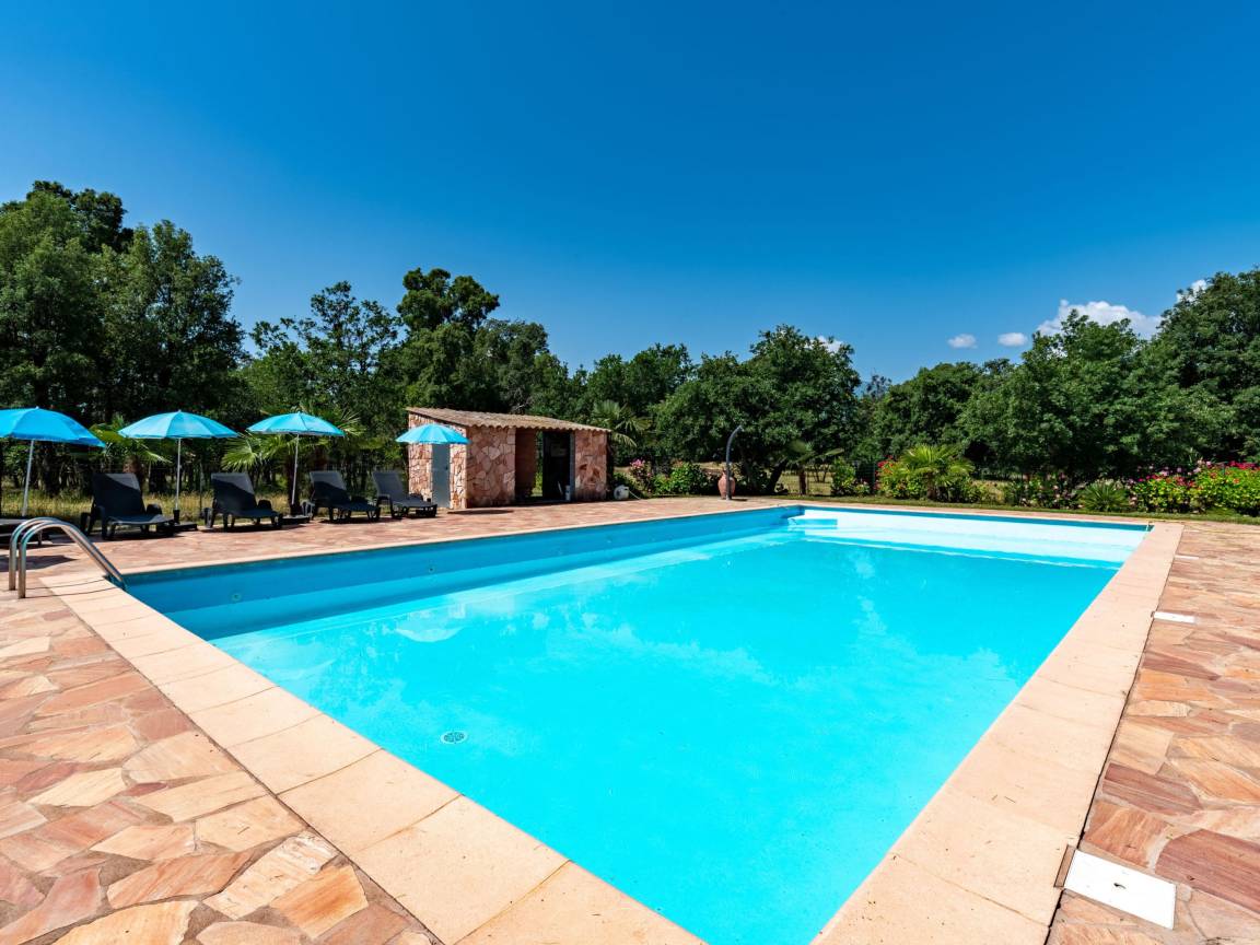 100 M² Villa ∙ 3 Habitaciones ∙ 7 Huéspedes - Ghisonaccia