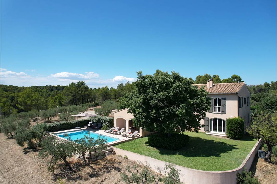 Villa ∙ 6 Chambres ∙ 12 Personnes - Miramas