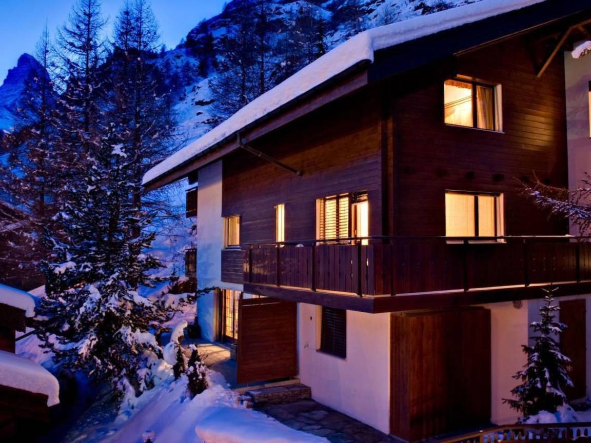 400 M² House ∙ 1 Bedroom ∙ 10 Guests - Zermatt