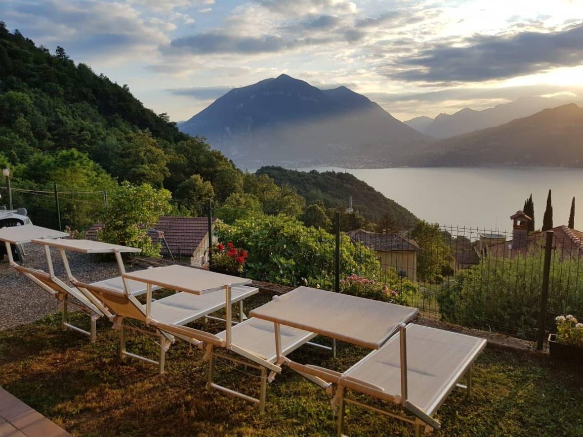 150 M² Villa ∙ 4 Bedrooms ∙ 9 Guests - Lombardy