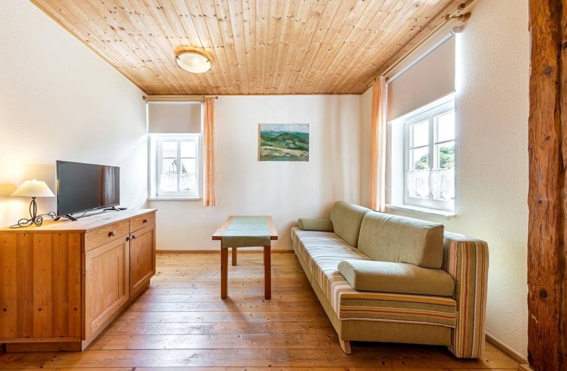 60 M² Ferienwohnung ∙ 1 Schlafzimmer ∙ 4 Gäste - Bad Blankenburg