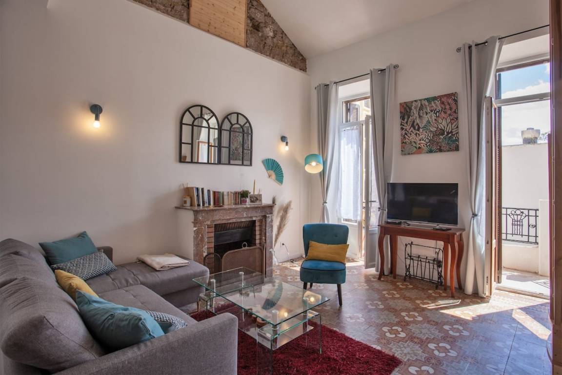 80 M² Apartment ∙ 3 Bedrooms ∙ 6 Guests - Calvi