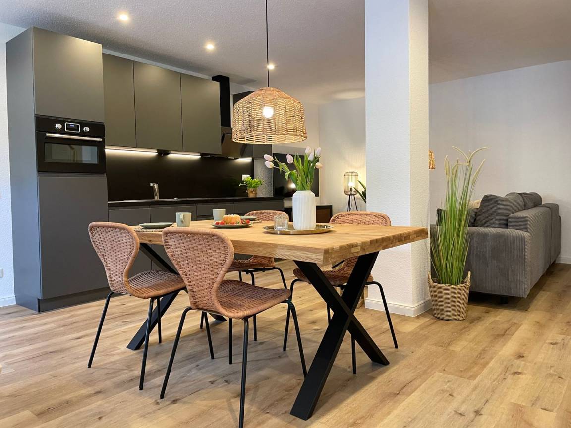 90 M² Appartement ∙ 2 Slaapkamers ∙ 6 Gasten - Cuxhaven
