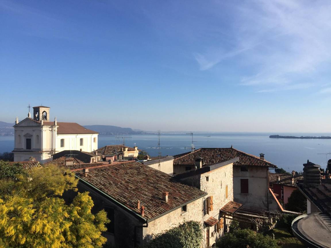 70 M² Ferienwohnung ∙ 2 Schlafzimmer ∙ 4 Gäste - Gardone Riviera