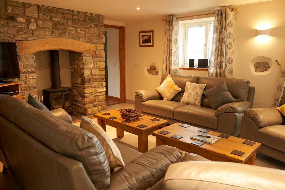 251 M² Cottage ∙ 5 Bedrooms ∙ 9 Guests - Llangrannog