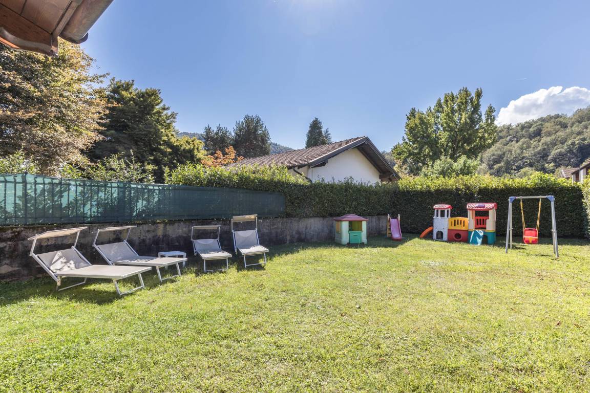 90 M² Ferienhaus ∙ 1 Schlafzimmer ∙ 4 Gäste - Stresa