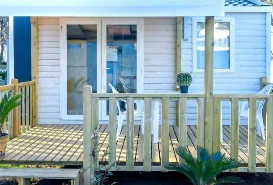 18 M² Camping ∙ 1 Chambre ∙ 2 Personnes - Fréjus