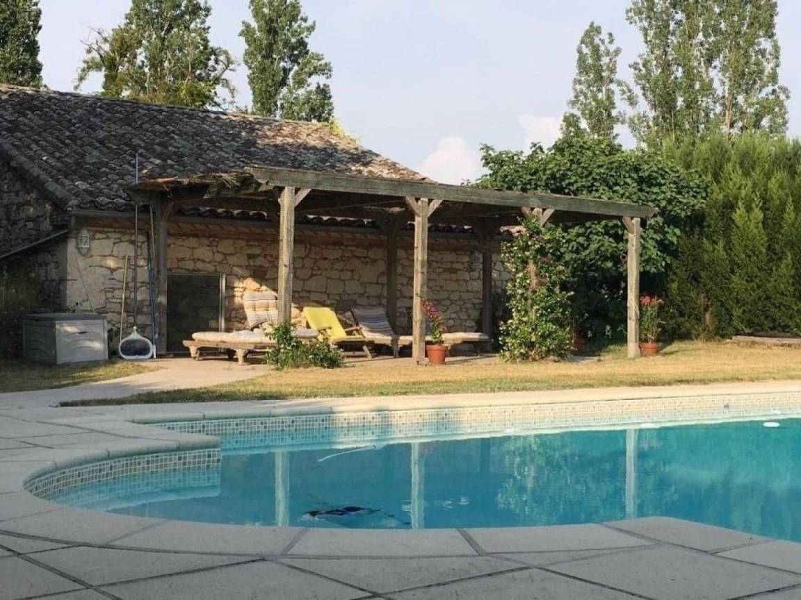Gîte ∙ 5 Chambres ∙ 12 Personnes - Tarn